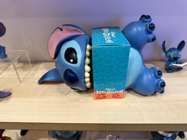 Disney Showcase Stitch Nomming Bookends - Lilo & Stitch ...